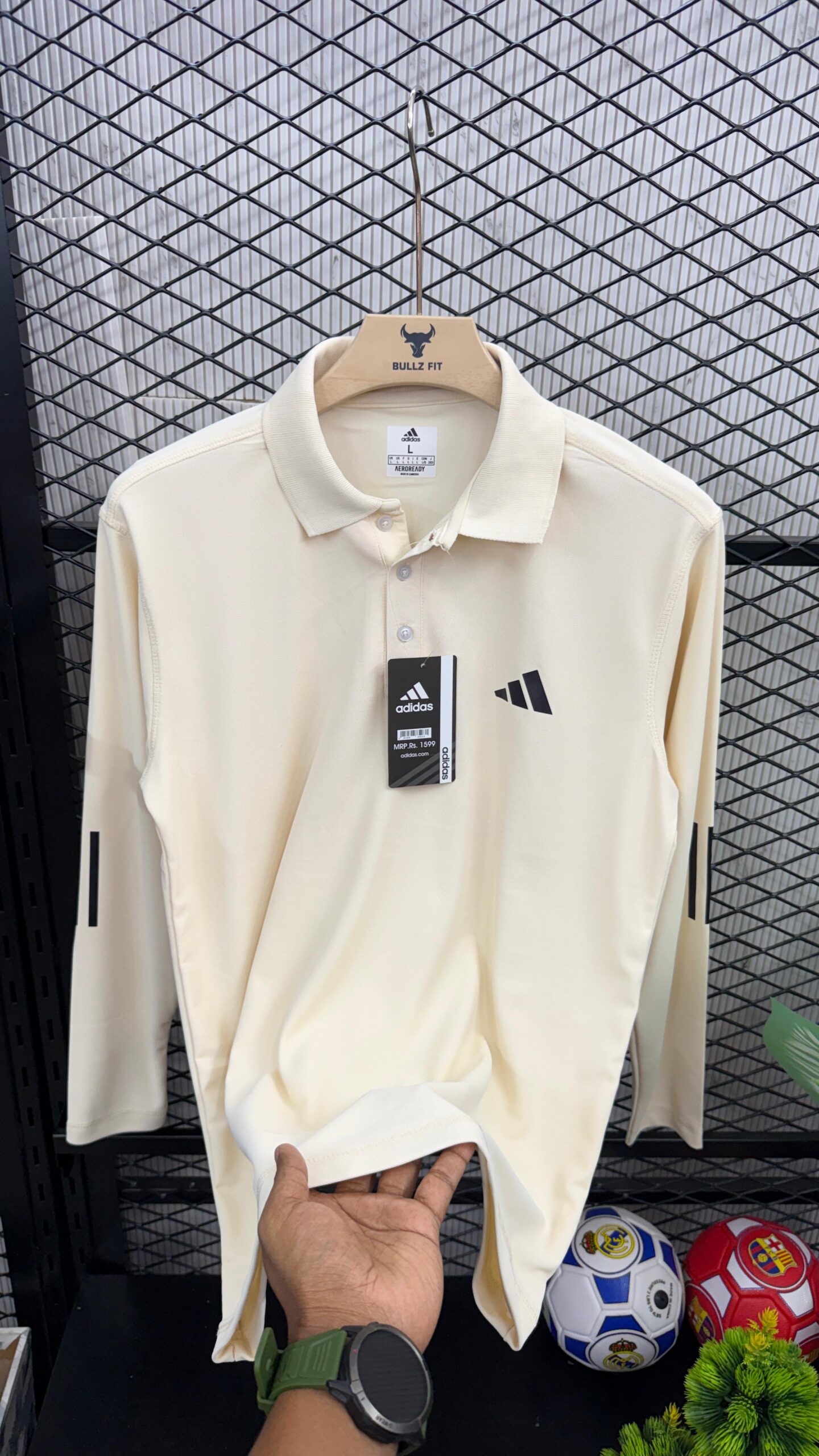 ADIDAS THREE STRIPES FULL HAND COLLAR – Maximus Wholesale